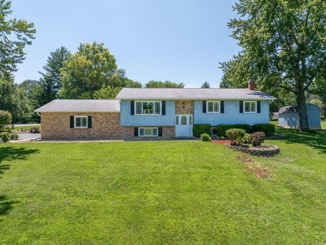 47 Heather Ct, Geneseo, IL 61254