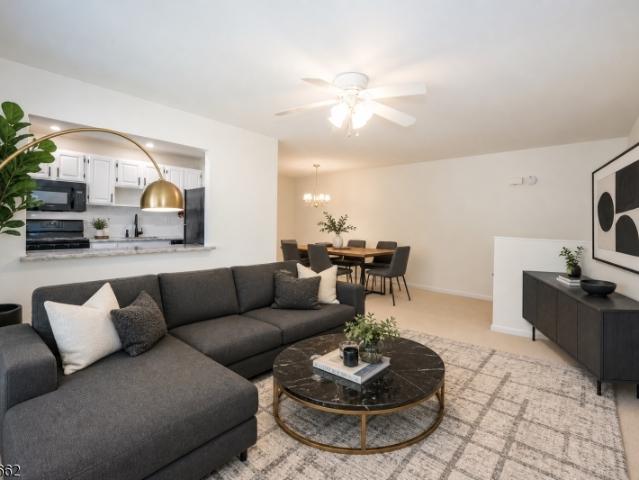 47 Hinchman Ave # 2A