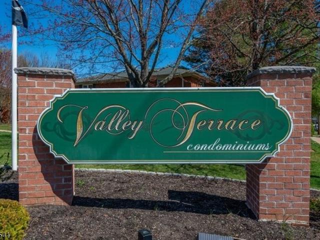47 Hinchman Ave Apt 2C, Wayne, NJ 07470