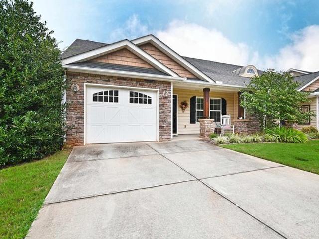 47 Hillsborough Dr, Anderson, SC 29621