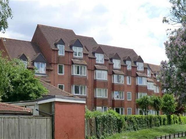 47 Homespinney House, River View Road. 1 bed retirement property to rent £1,025 pcm £237 pw