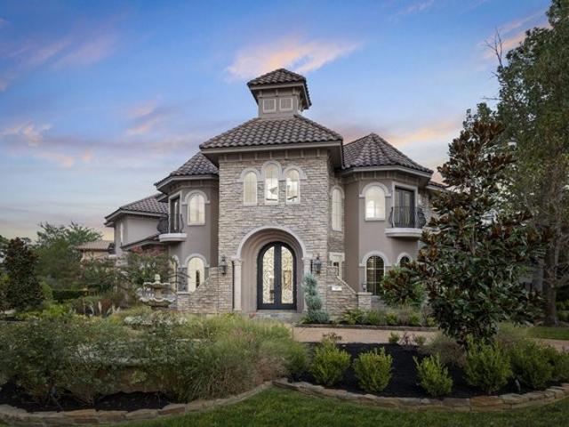 47 Hunnewell Way, The Woodlands, TX 77382