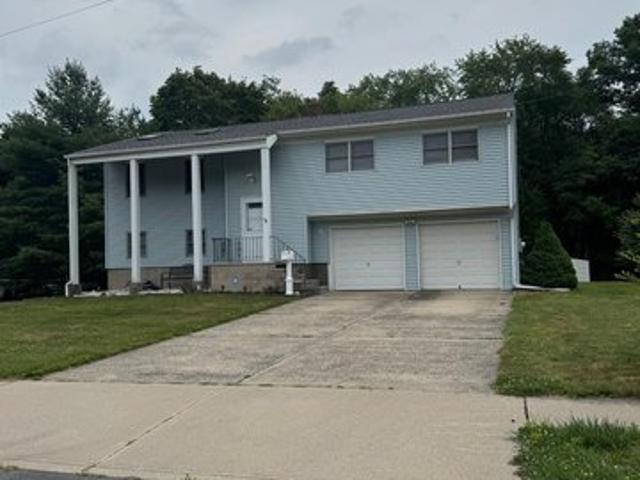 47 Inwood Dr, Milltown, NJ 08850