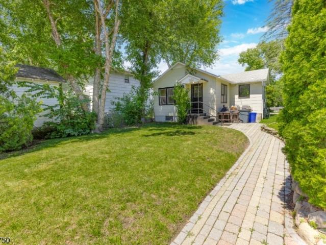47 Lakeview Ter