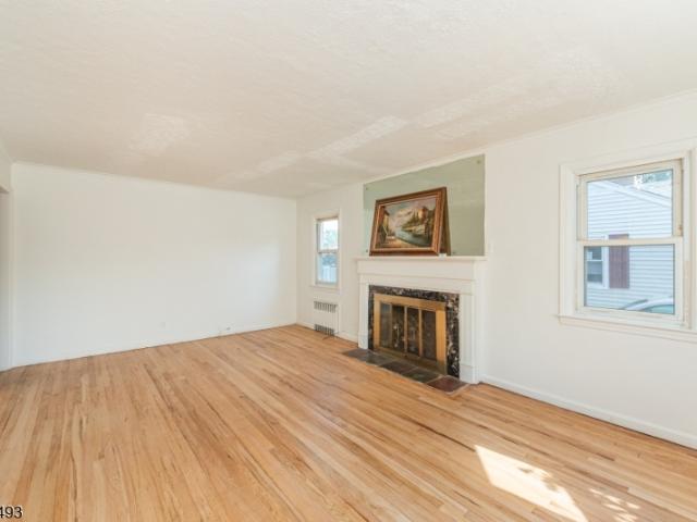 47 Linden Ave # 1