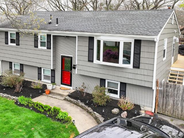 47 Long St, Warwick, RI 02886 | MLS #1410 | Compass