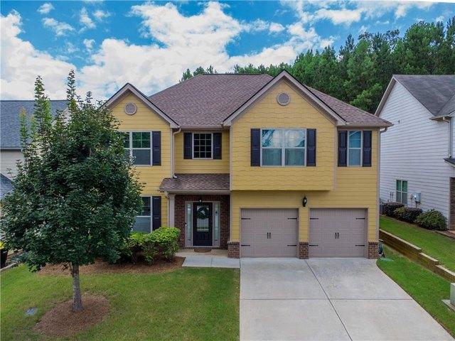 47 Maple Hill Dr, Newnan, GA 30265