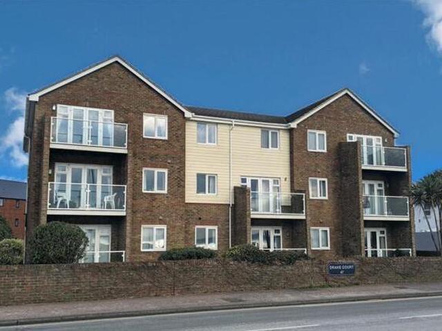 47 Marine Parade West, Drake Court, Lee on the solent, 3 Bedroom Penthouse