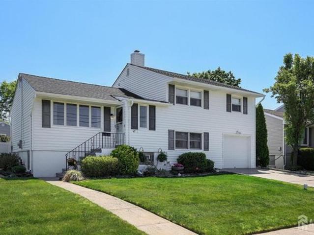 47 Miliken Rd, Colonia, NJ 07067