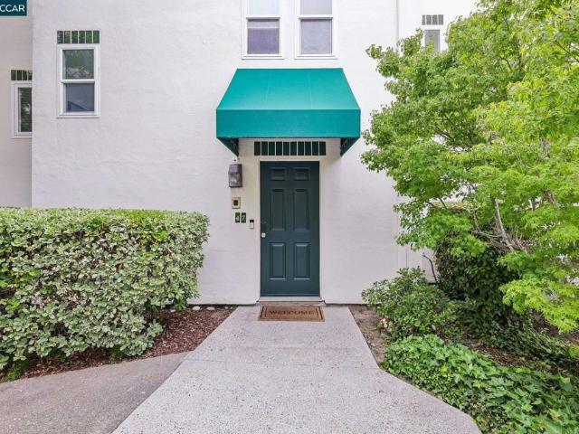 47 Mozden Ln