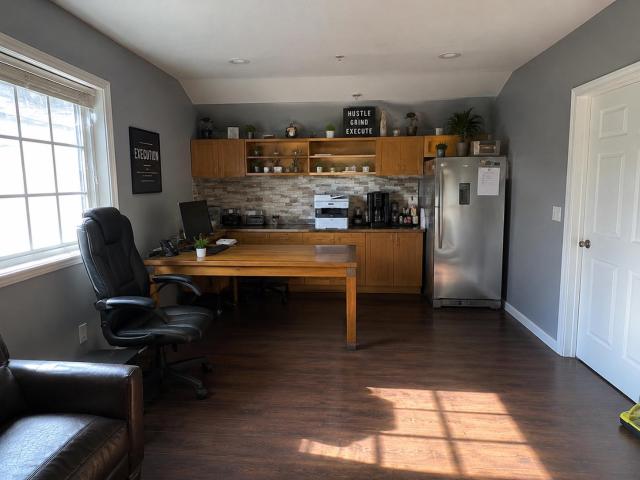 47 Oak St