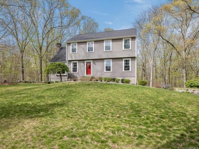47 Olde Orchard Rd, Clinton, CT 06413