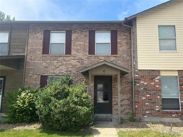47 Park Charles Blvd S Apt C, Saint Peters, MO 63376