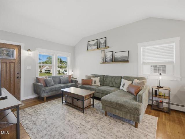 47 Perry Avenue