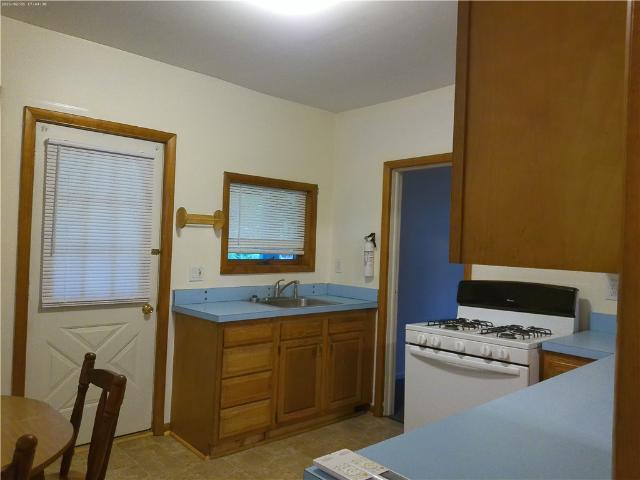 47 Pleasant Street
