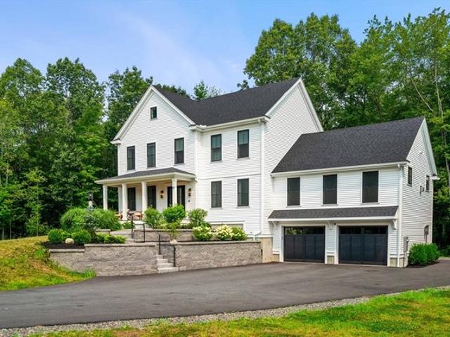 47 Prospect St, Rowley, MA 01969