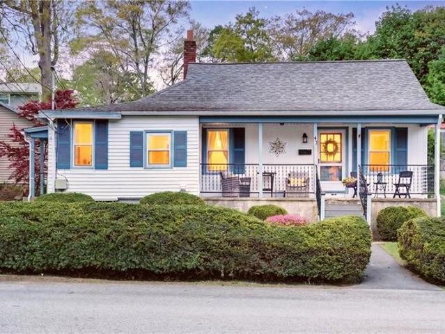 47 Revere Ave, West Warwick, RI 02893