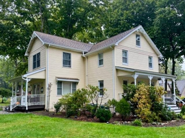 47 River Rd