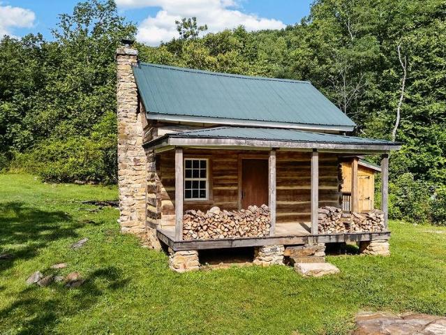 47 rooster ridge rd
