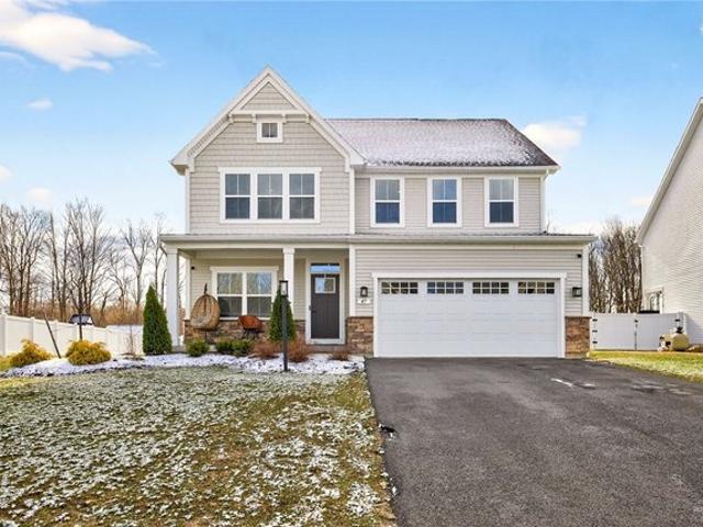 47 Robert Michaels Run, Penfield, NY 14526