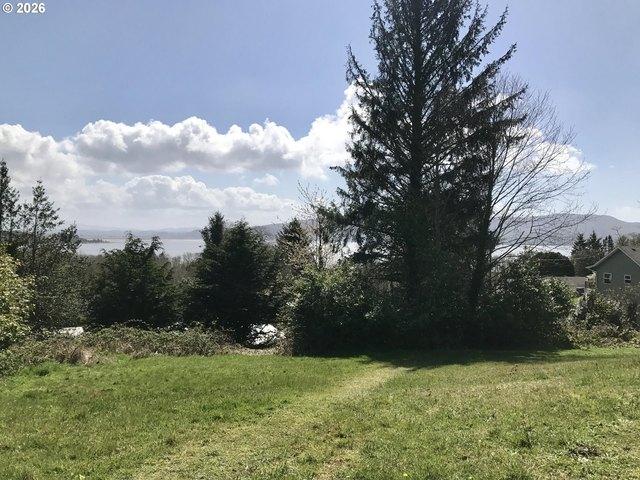 47 S Ridge Dr, Bay City, OR 97107