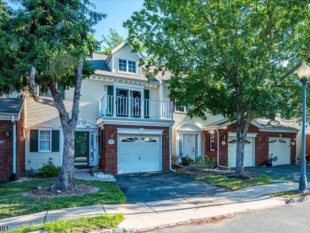 47 Sapphire Ln, Franklin Twp, NJ 08823