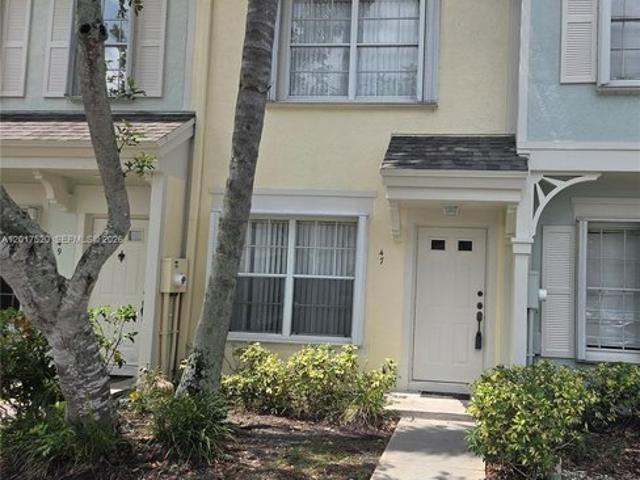 47 Simonton Cir, Weston, FL 33326