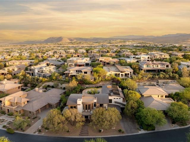47 Soaring Bird Court