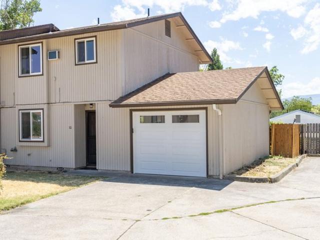 47 SW Eastern Ave Apt 10, Grants Pass, OR 97526