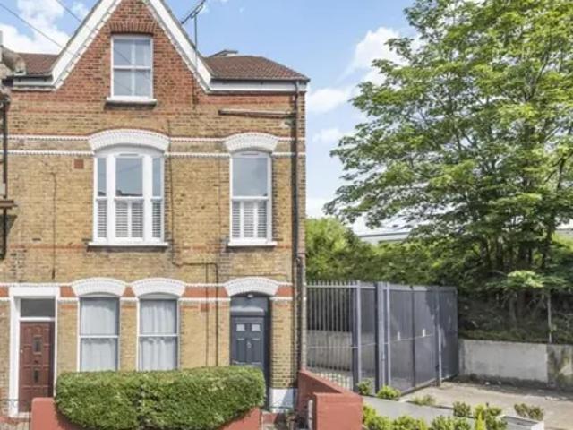47B Boundaries Road, London, SW12 8EU, United Kingdom | 2 bed apartment for rent #138852374 | Rentberry