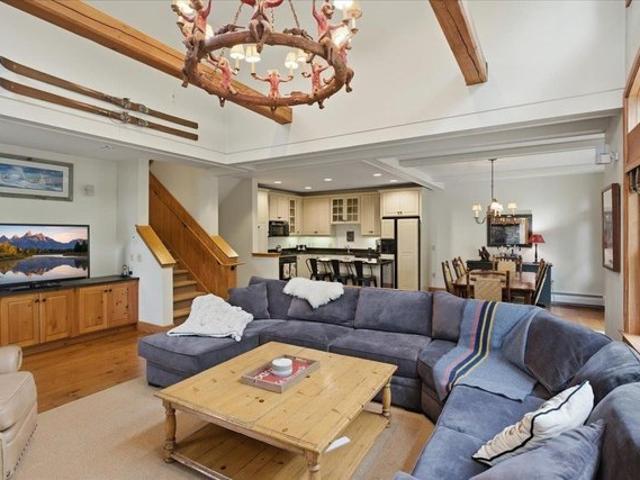 47B Sun Bowl Ridge Rd, Stratton, VT 05155