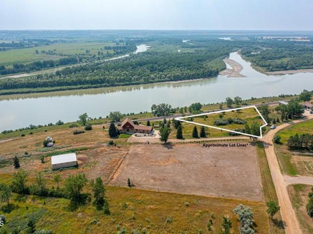 47th Ln NW, Williston, ND 58801