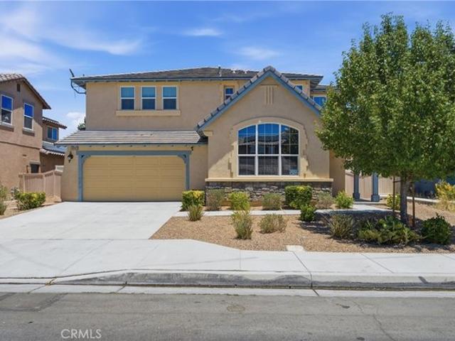 44040 Coral Dr, Lancaster, CA 93536