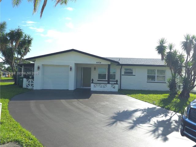 4404 NW 46th Way, Unit 4404, Tamarac, FL 33319 | MLS #A11900