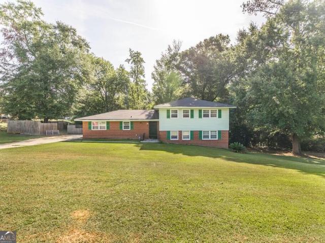 4404 Fairfax Drive