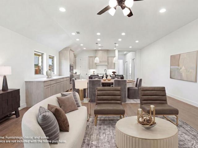 4404 Lamplights Drive