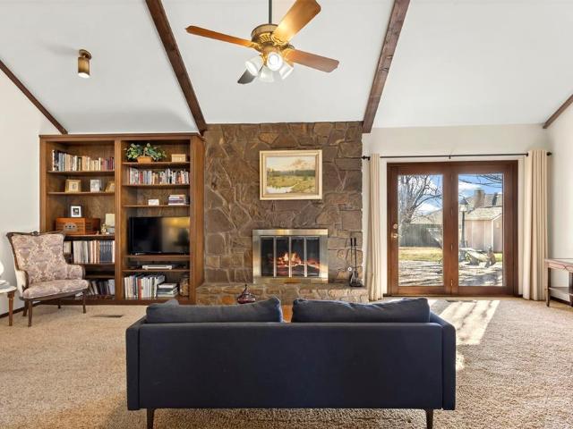 4404 Tamarisk Drive