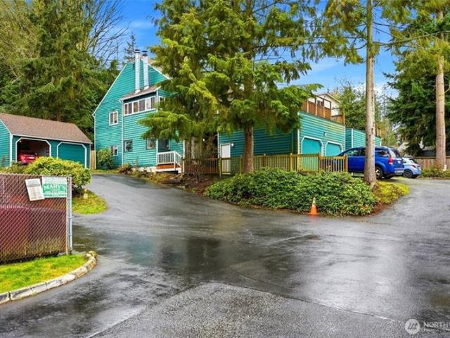 4404 Terrace Dr Apt 8, Everett, WA 98203