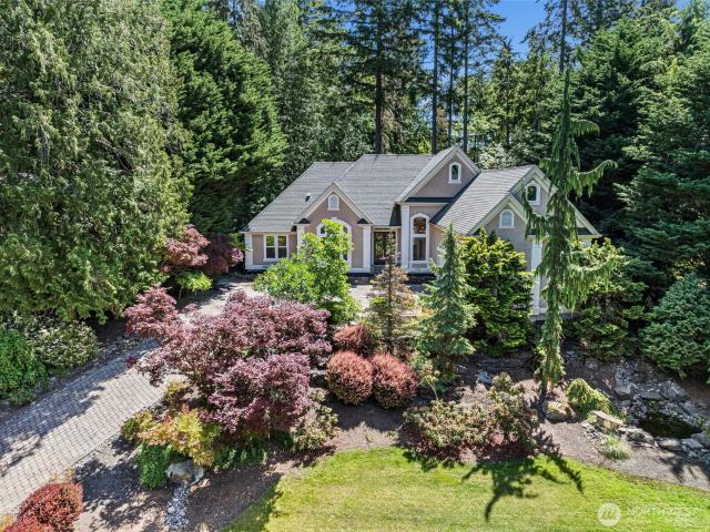 4404 Towhee Drive