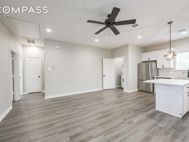 4405 Mallow St, Houston, TX