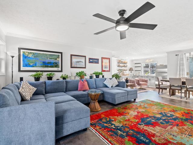 4405 Camellia Dr