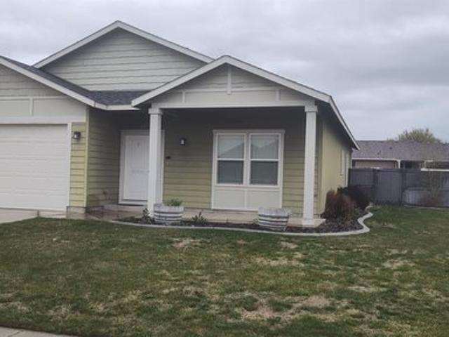 4405 Phoenix Ln, Pasco, WA 99301