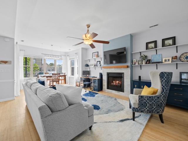 4405 S Lake Park Avenue # 2