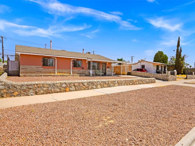 4405 Tularosa Avenue