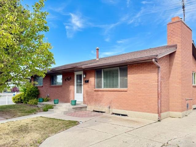 4405 S Fairlane Cir W, West Valley City, UT 84120