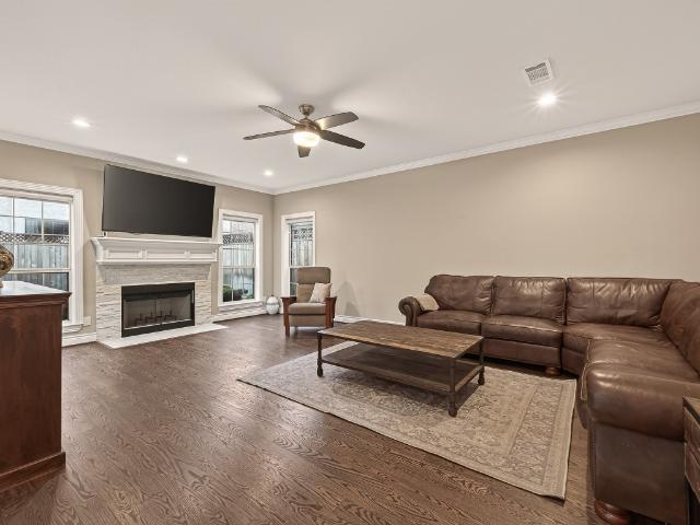 4405 Wendell St, Bellaire, TX 77401 | MLS #80630 | Compass