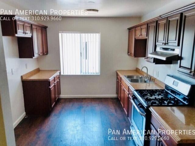 4406 Menlo Ave, 2 beds, 1 full bath