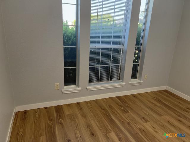 4406 Barrington Trail