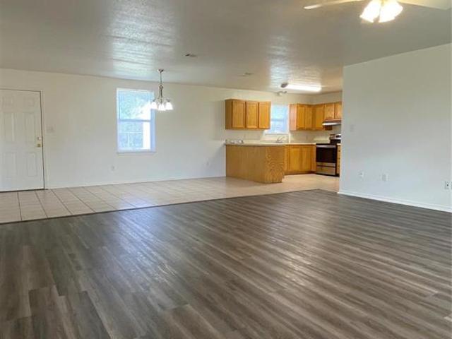 4406 Bobbie Ann Drive