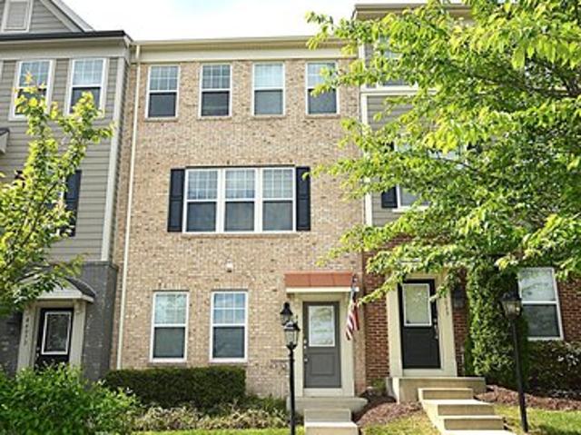 44071 Eastgate View Dr, Chantilly, VA 20152